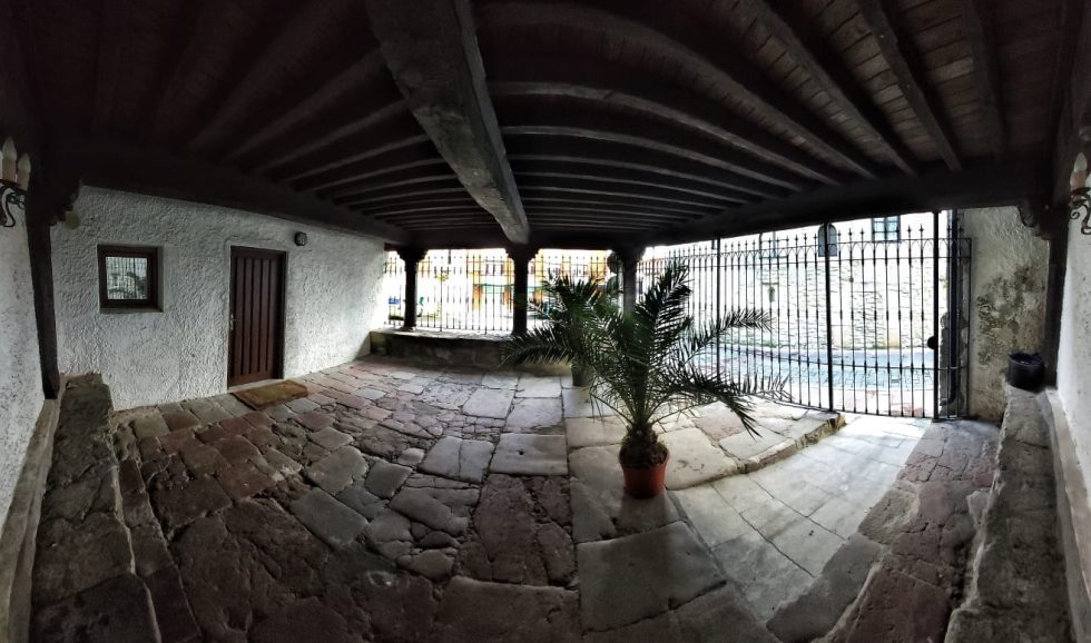 EL ATRIO DE LA CAPILLA DE SANTA ANA | Cofradía Pescadores de Llanes